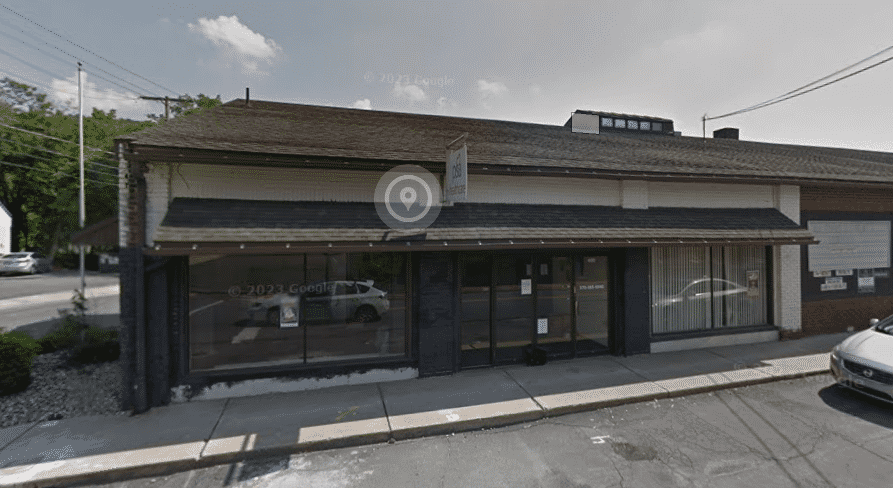 Photos of Vintage Auto Dealerships, Repair Shops, and Gas Stations ...